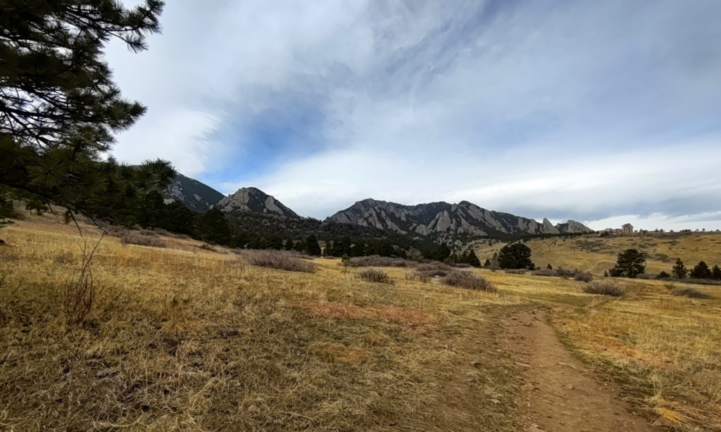 April 2022 Graphical Weather Review: The driest and least snowy April ...